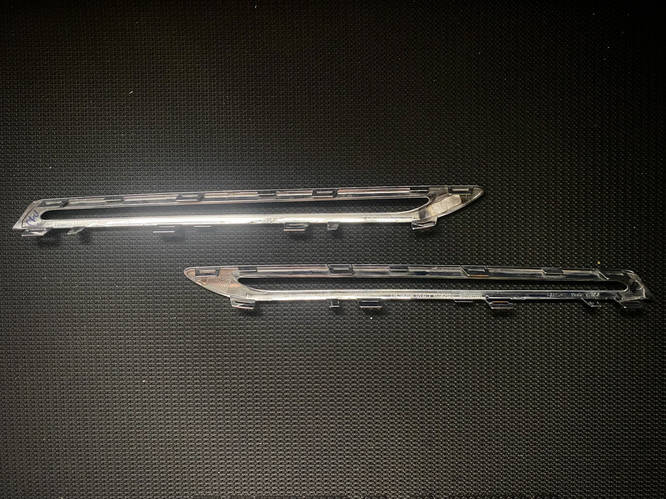 Mercedes-Benz GLE лівий хром молдинг декоративної накладки радіаторної ...