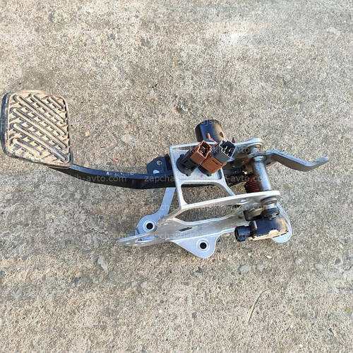 Б/У Педаль тормоза с датчиками и кронштейном 46501-3na0b 46501-3nf0c ...