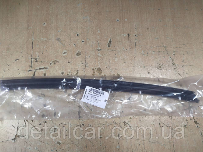 Купити Ущільнювач передніх дверей зовнішній VW T5 1.9-2.5 2003->; лівий ...