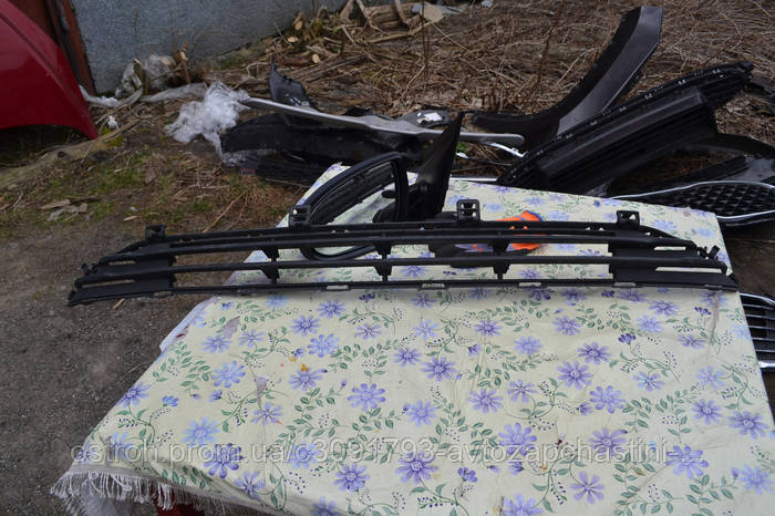 Решетка переднего бампера центральная Volvo S90 v90 оригинал 31383240 ...