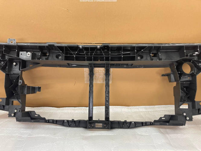 Купить Панель передняя (телевизор) на Renault Master 3 (Рено Мастер 3 ...