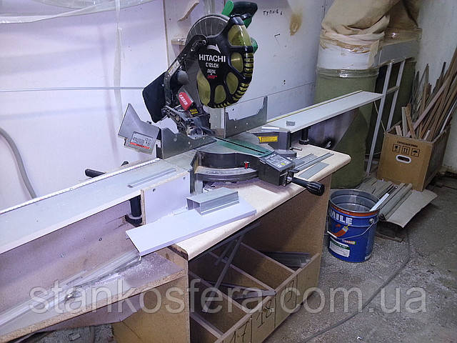 Купить Пила торцовочная Hitachi C12LCH бу с лазерным указателем, 2009 ...