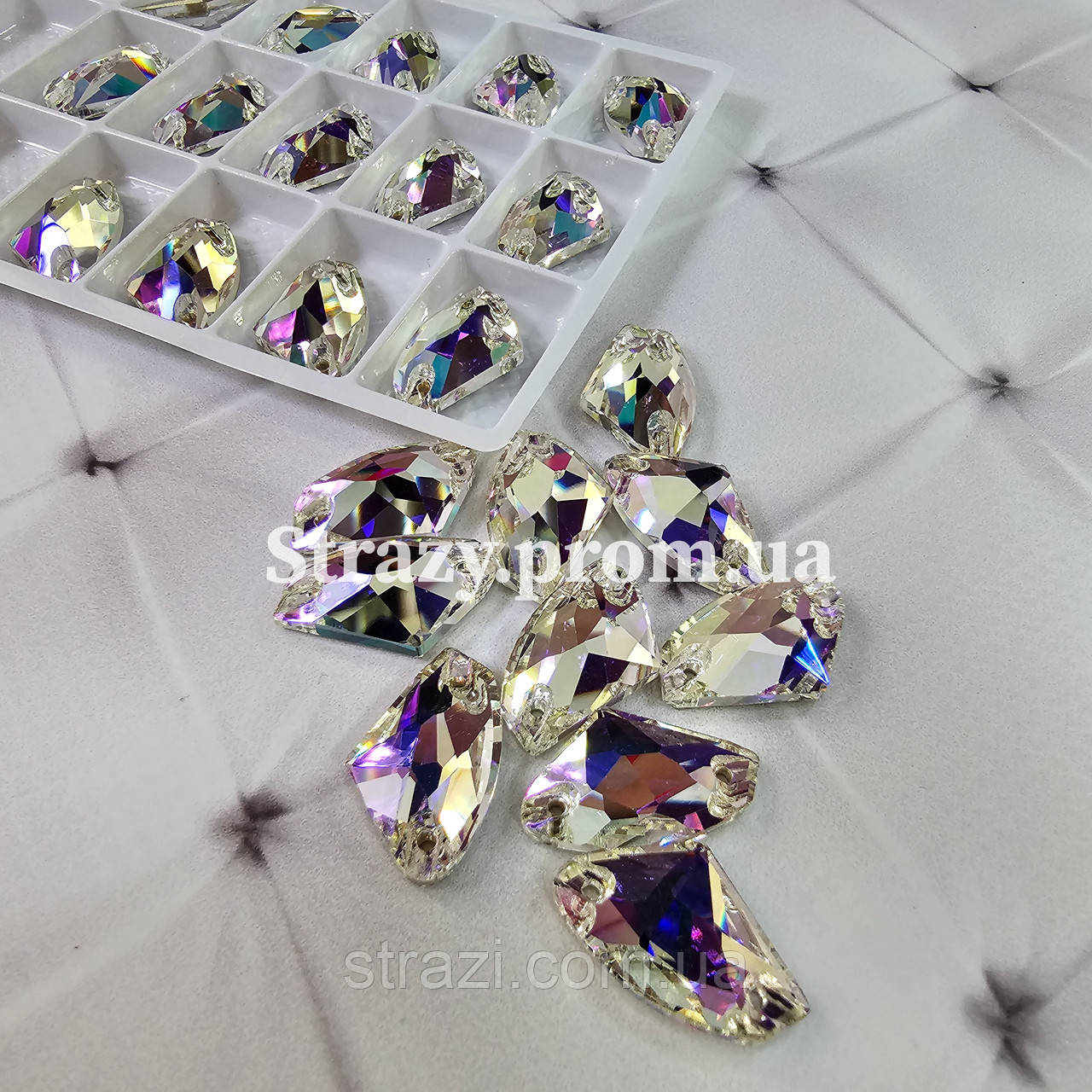 Стрази пришивні Сокирка 12*19 мм. Moonlight Lux: продаж, ціна у Харкові ...