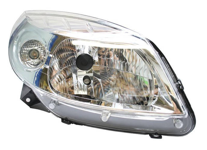 Правая фара Renault Sandero 2008- 8200526423 8200526423, цена: 3440.37 ...