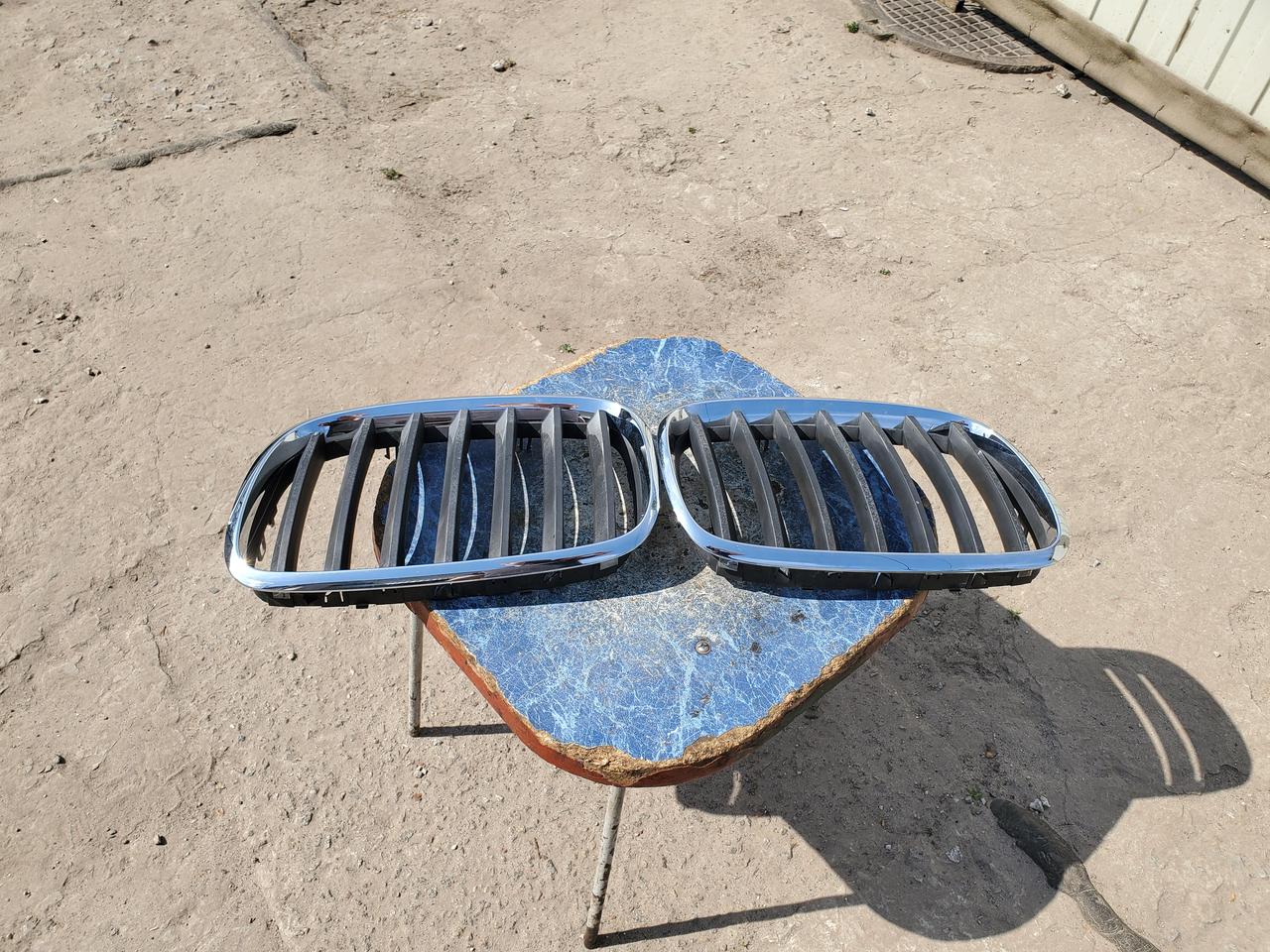 Решітка радіатора ніздрі BMW E70 E71 X5 X6 бмв х5 х6 е70 51317185224 ...