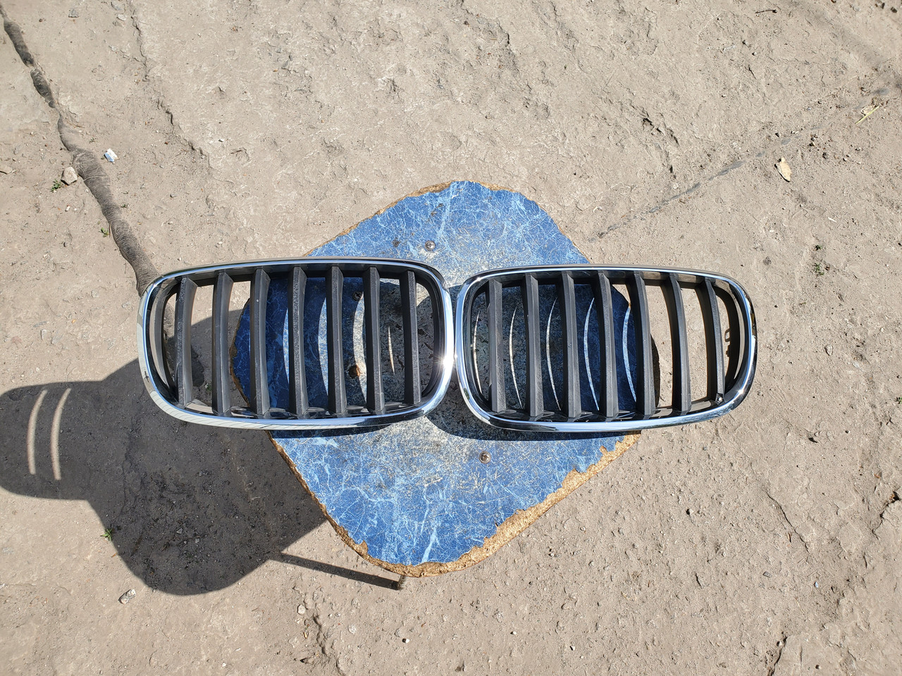 Решітка радіатора ніздрі BMW E70 E71 X5 X6 бмв х5 х6 е70 51317185224 ...