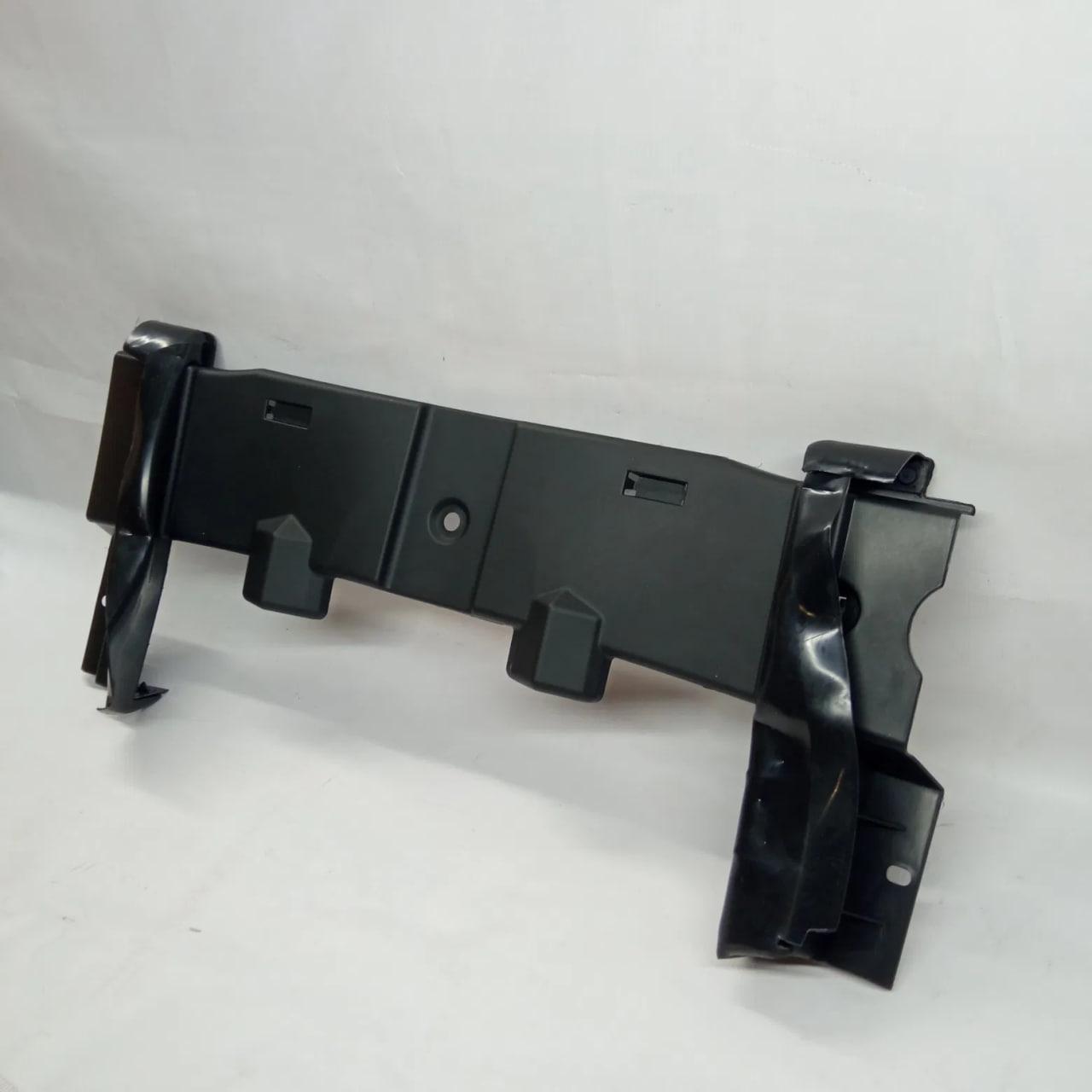 Повітропровід панелі радіатора Mazda BCKA507M0A, цена: 1800 ₴, купить ...