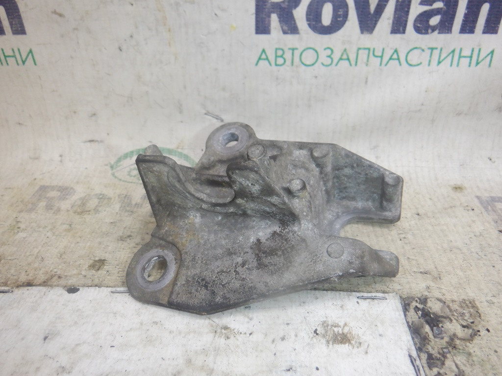 Держатель троса КПП Renault SCENIC 2 2003-2006 (Рено Сценик 2 ...