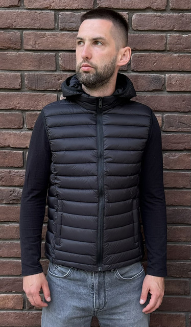Купить мужские безрукавки (жилетки) оптом в Украине - Just Jacket