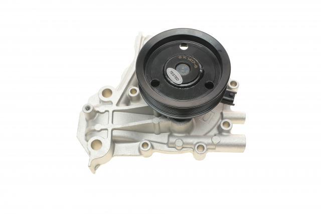 Помпа воды Opel Insignia A/B 2.0CDTI/4x4 15-/Zafira C 2.0CDTi 11- (R/B ...