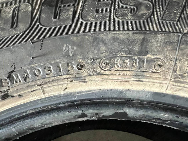 Шина літня/резина летняя R 15 С 215 65 Bridgestone (Бриджстоун) 1 шт ...