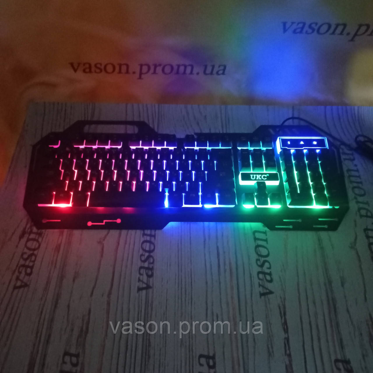 Клавиатура Игровая для Компьютера Проводная с LED Подсветкою RGB для ...