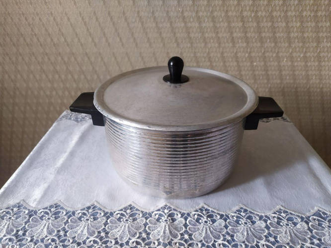 Купить Кастрюля молоковарка 3л СССР, цена 550 ₴ — Prom.ua (ID#1872196628)