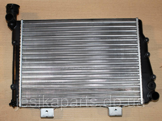 Радиатор охлаждения ВАЗ 2103 2106 2121 Нива (ID#1872272908), цена: 1125 ...