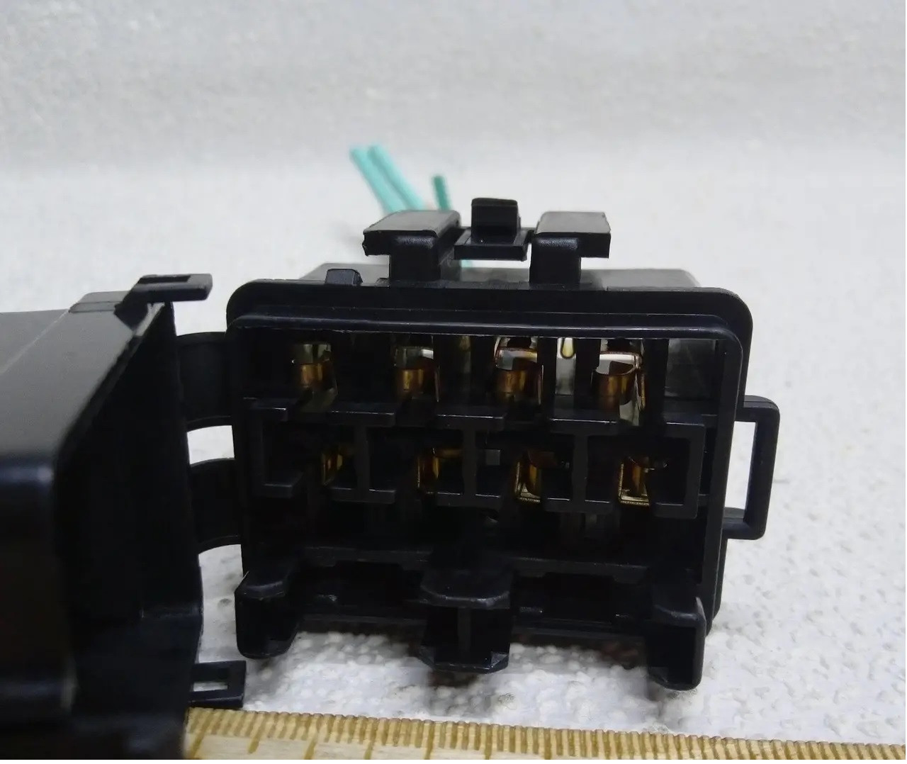 Купить Блок предохранителей евро на 4-ре предохранителя SQ-719, цена 73 ...