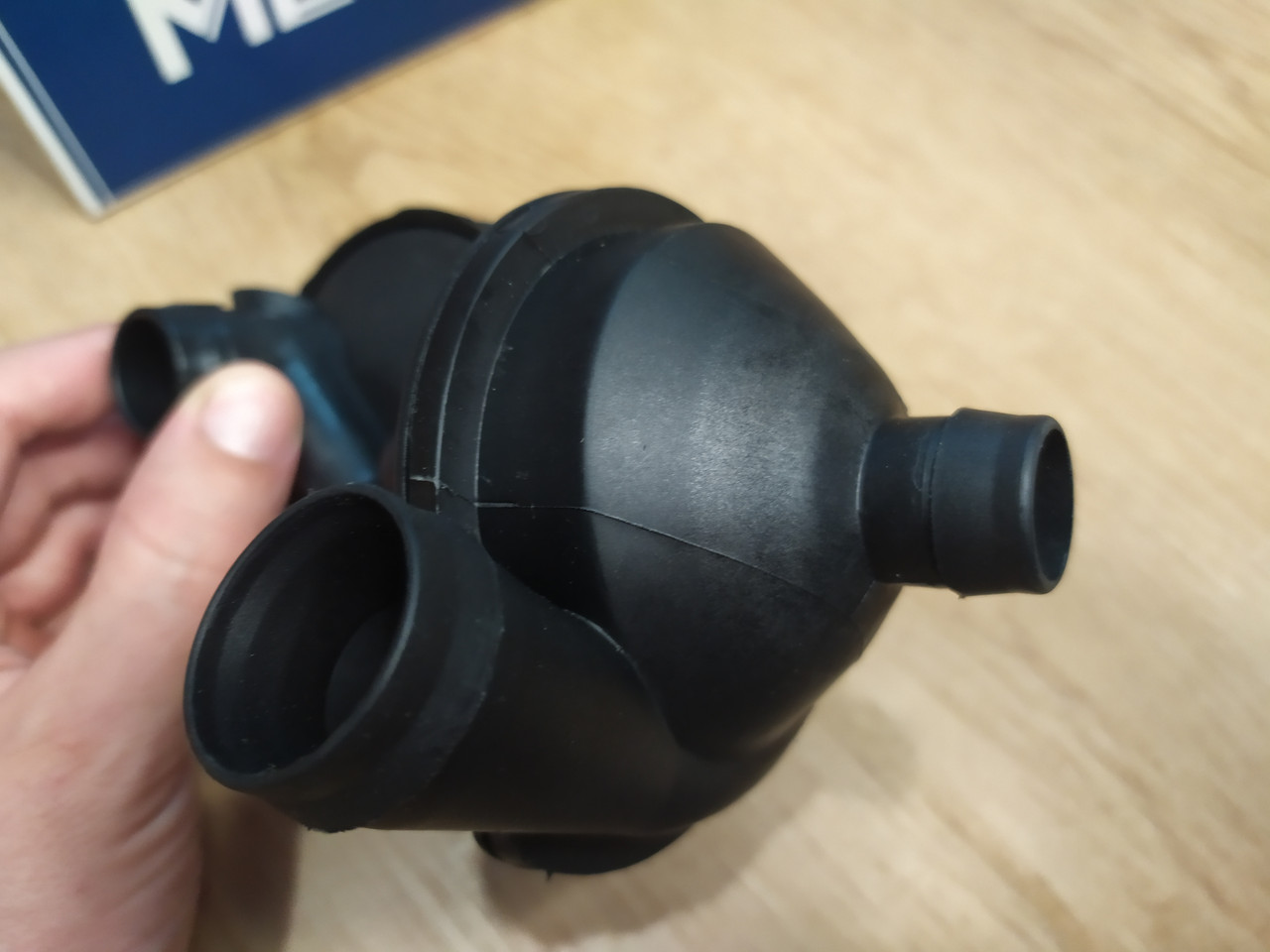 Клапан вентиляції картерних газів (квкг) M52 B20, M54 B22/B25/B30 ...