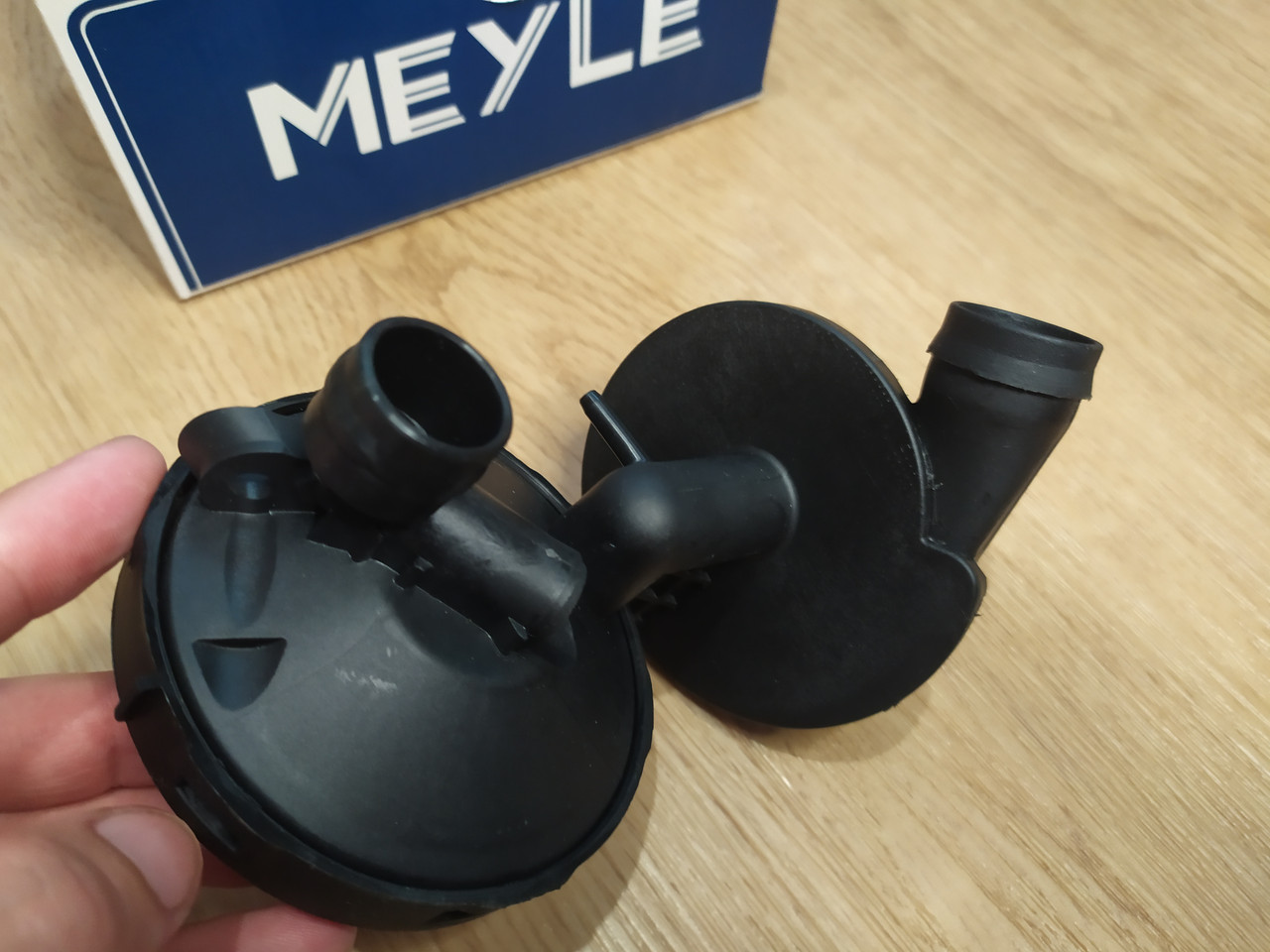 Клапан вентиляції картерних газів (квкг) M52 B20, M54 B22/B25/B30 ...