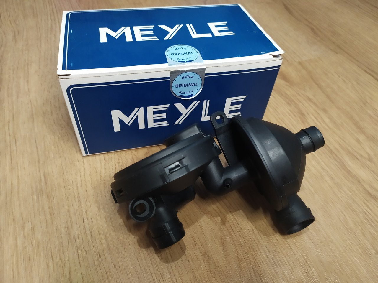 Клапан вентиляції картерних газів (квкг) M52 B20, M54 B22/B25/B30 ...