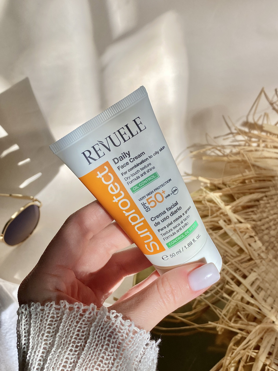 Купить Крем Revuele для жирної та комбінованої шкіри spf 50+ 50 мл ...