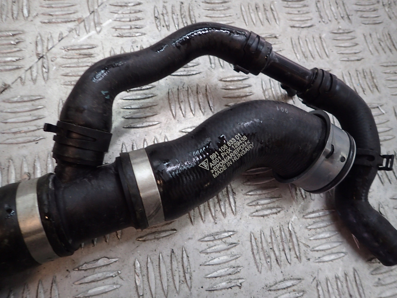 Купити Водяний патрубок PORSCHE 991 911 GT3 Рестайл 99110683301 під ...