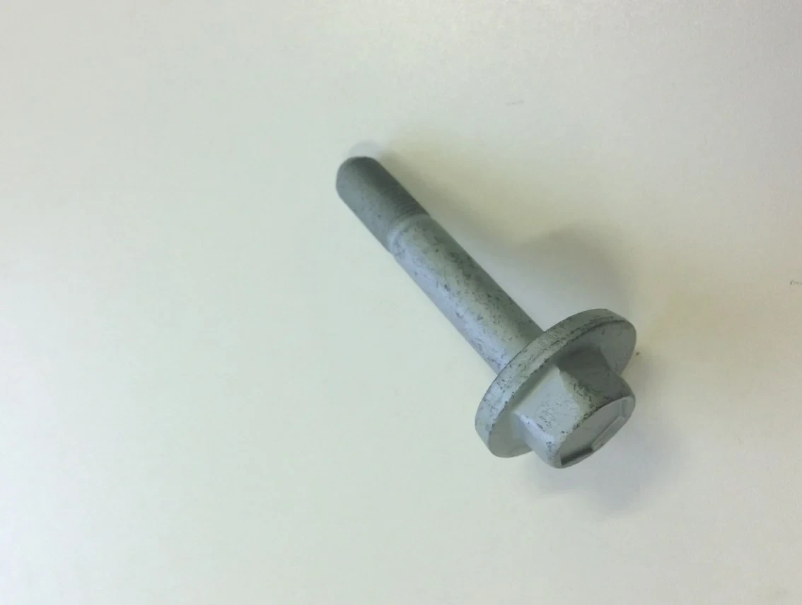 Купити Болт кріплення заднього розвального важеля, внутрішній Kia ...