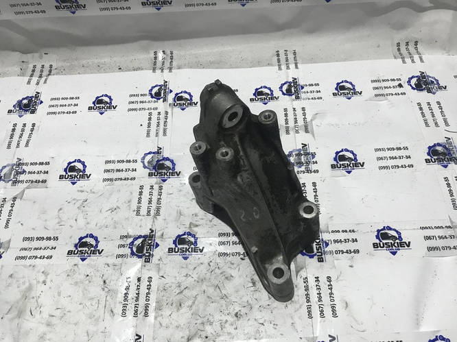 Купить Кронштейн подушки двигателя Volkswagen Crafter 2.0 TDI ...