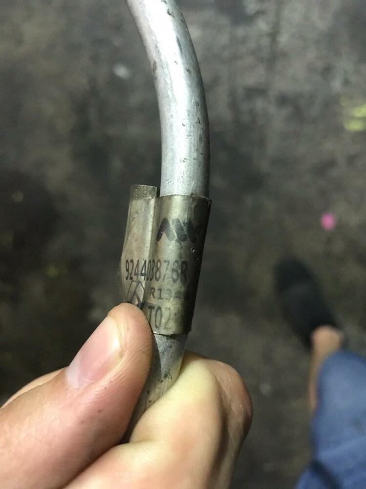 Купить Трубка кондиционера Renault Master с 2010- год 924403876R, цена ...