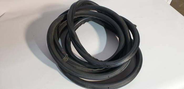 Купити Ущільнювач задніх дверей низьких 1996-2006 A9016900198 ...