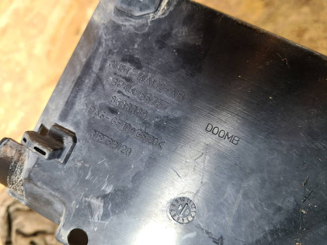 Купить Ford Focus 2 II Mk2 2004-2010 Mazda 3 блок корпус реле предохранителей 3M5T-14A142-AB ...