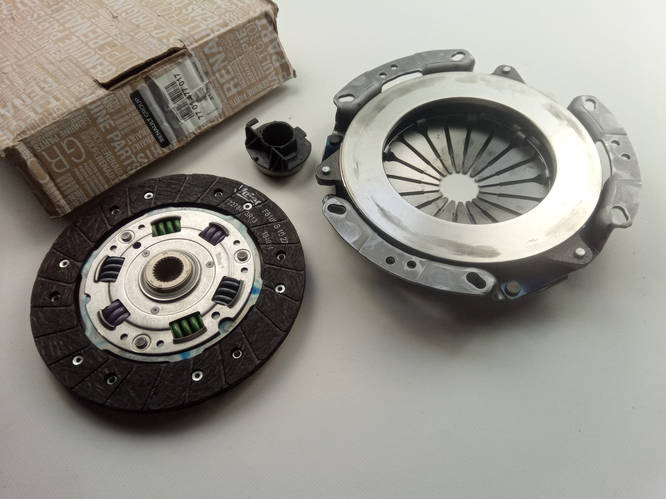 Купить Сцепление в сборе Logan 1.6, RENAULT (7701477017) D200 мм, цена ...