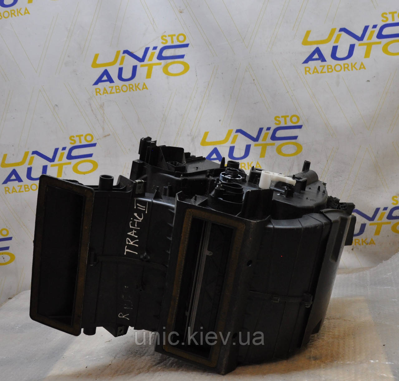 Корпус пічки / обігрівача РеноТрафік 2 б/в 8200410455 / GM93854140 ...