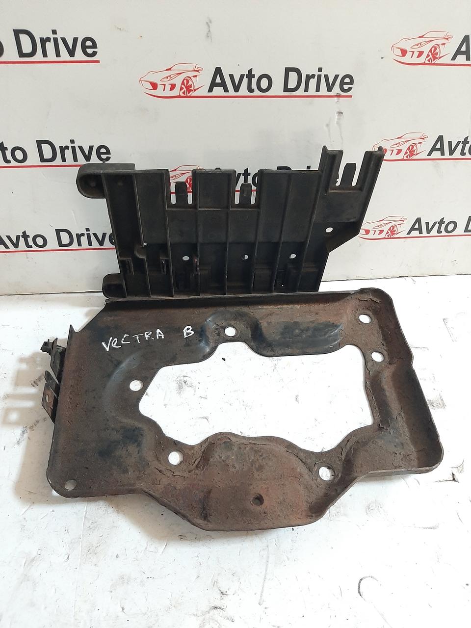 Купить Площадка под аккумулятор Opel Vectra B 1996-2002 год 90569751 ...