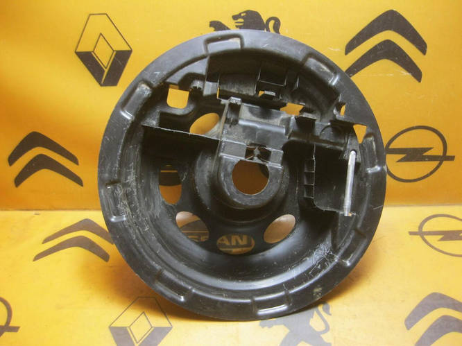 Б/У Кріплення запасного колеса докатки в підлозі багажника MERCEDES ...