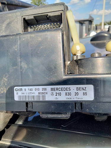 Купити Блок управління пічкою Mercedes E W210 2108302085, ціна 900 ...