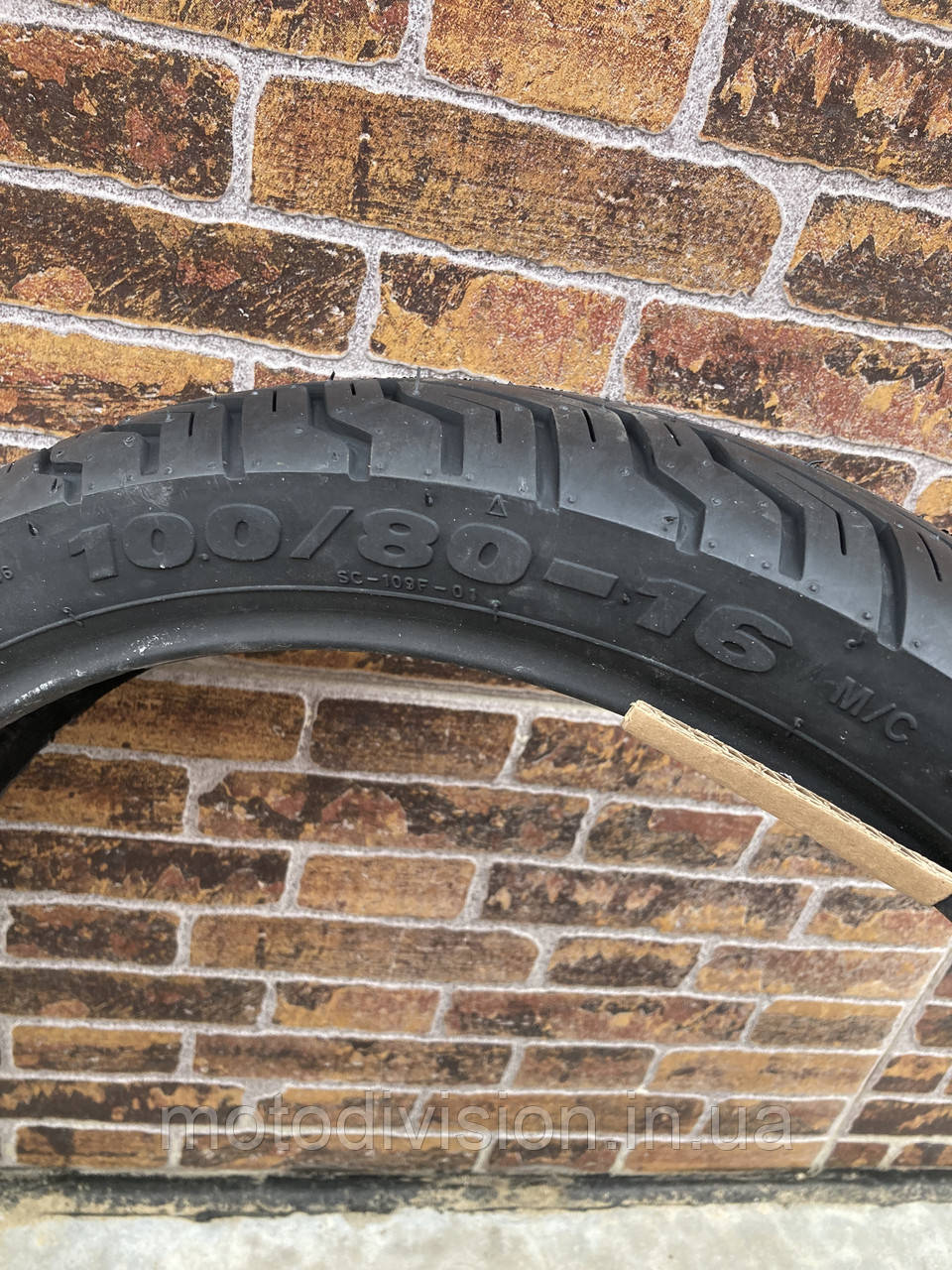 Резина, шина мото 100/80-16 R16 Deli Tire SB 109: продаж, ціна у ...