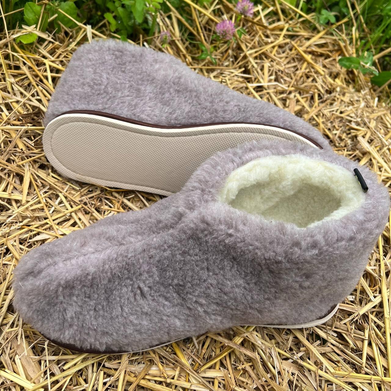 Теплі тапочки з овечої вовни (36-45р.) Чуні домашні з овечої вовни, Чуні з овчини з підошвою ...