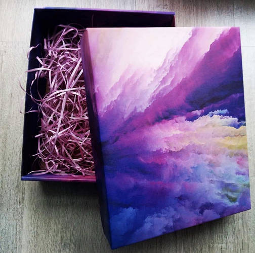 Купить Подарочная коробка из плотного микрогофрокартона, цена 118.34 ₴ — Prom.ua (ID#1893449158)