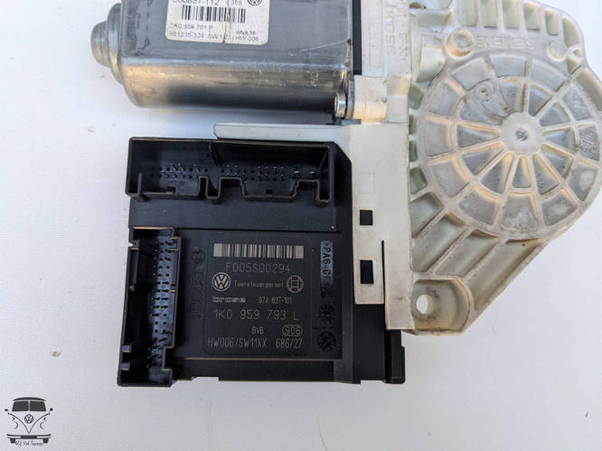 Купить Моторчик электро стеклоподъемника передний (левый) (1K0 959 793 ...