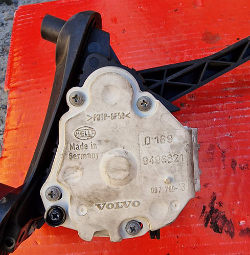 Педаль газа Volvo V70 II (ID#1893991371), цена: 2100 ₴, купить на Prom.ua