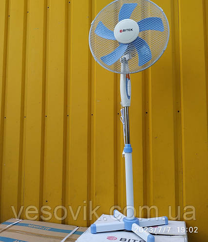 Купить Напольный вентилятор Витек BT-1630WB лопасти 40 см, 100Вт, 3 ...