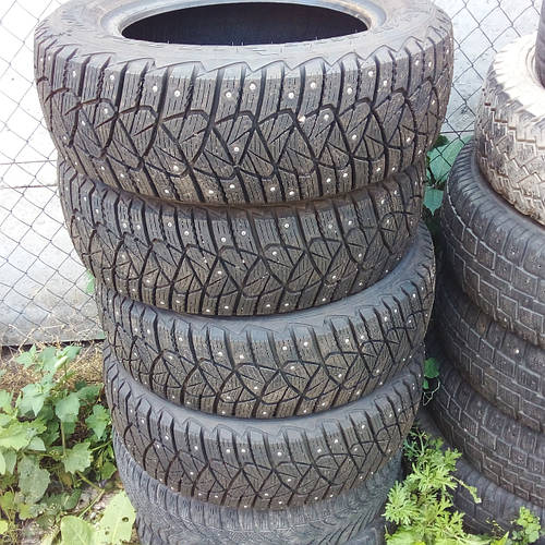 Купити Шини 195/65R15 Goodyear Ultra Grip 600 практично нові!, ціна ...