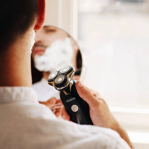 Купить Электробритва 3 плав. головки/ сухое/ влажное бритье/высувной триммер EI-979 MAGIO MG-687 ...