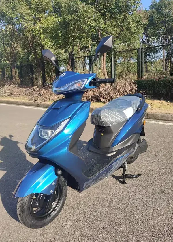 Купить Электроскутер YADEA LUNA синий, цена 50728 ₴ — Prom.ua (ID ...