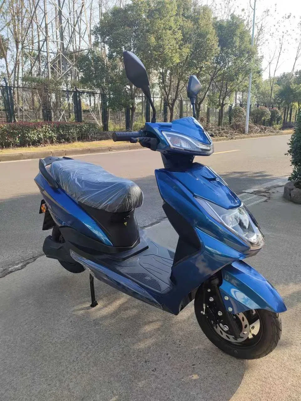 Купить Электроскутер YADEA LUNA синий, цена 50728 ₴ — Prom.ua (ID ...