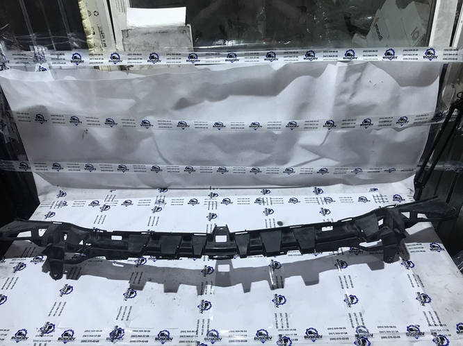 Підсилювач переднього бампера Mercedes CLS 63 W218 X218 AMG 2016-2019 ...