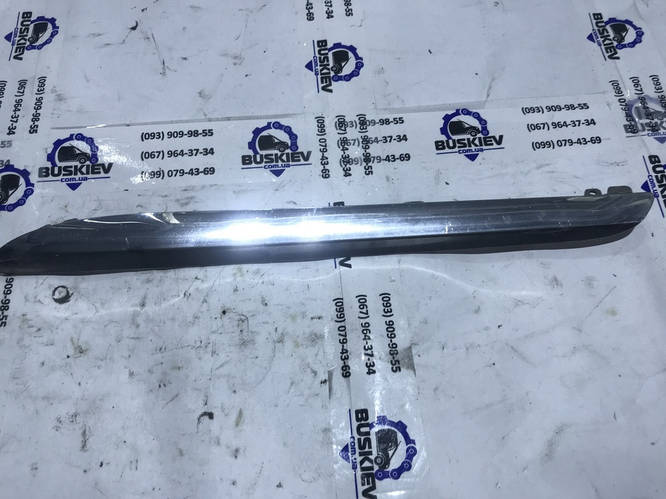 Молдинг решетки радиатора Mercedes CLS 63 W218 X218 AMG 2016-2019 ...