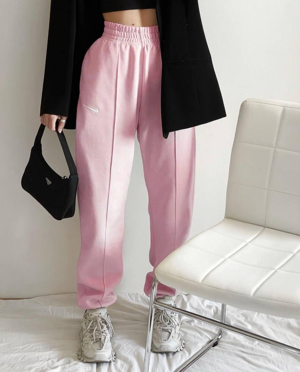 Женские джоггеры Nike оверсайз розовые двунитка со стрелками , Женские ...