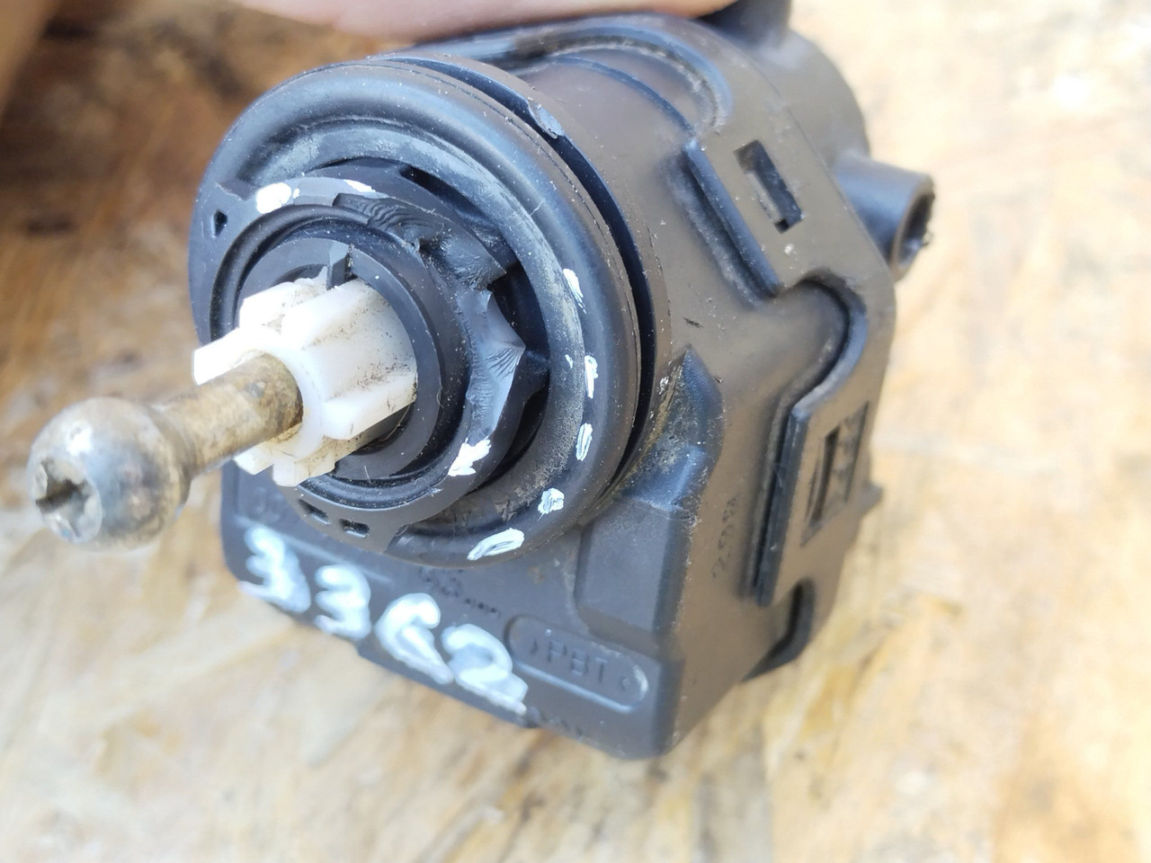 Купити Renault Citroen Mitsubishi Honda моторчик корректора фар 007878 ...