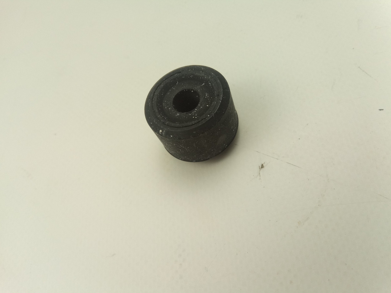 Купить Втулка стойки стабилизатора заднего Land Cruiser 100, Тойота ...