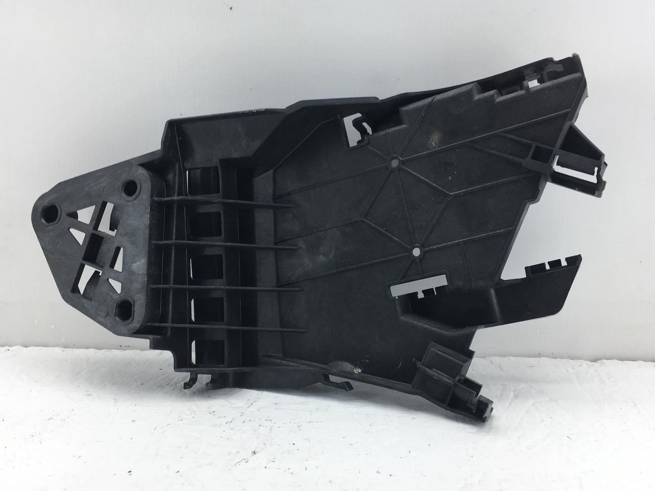 Купить Кронштейн замка двери задний правый VOLVO S60 Y20 2013-2018 ...